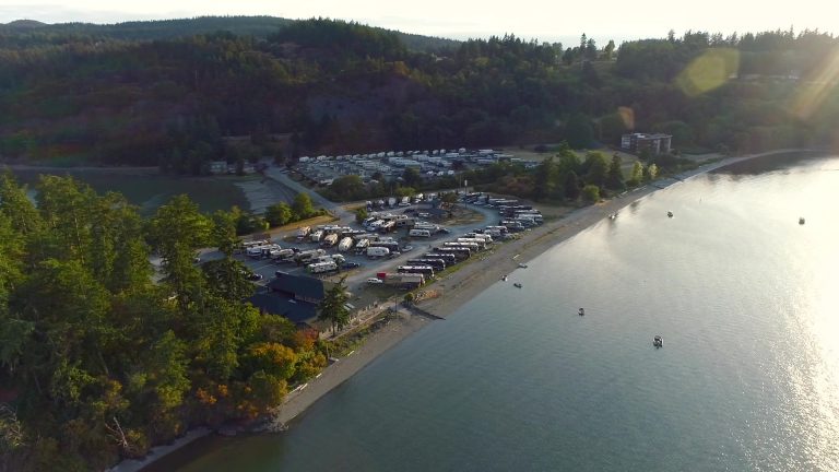 Fidalgo Bay Resort – "RV at the Sea"