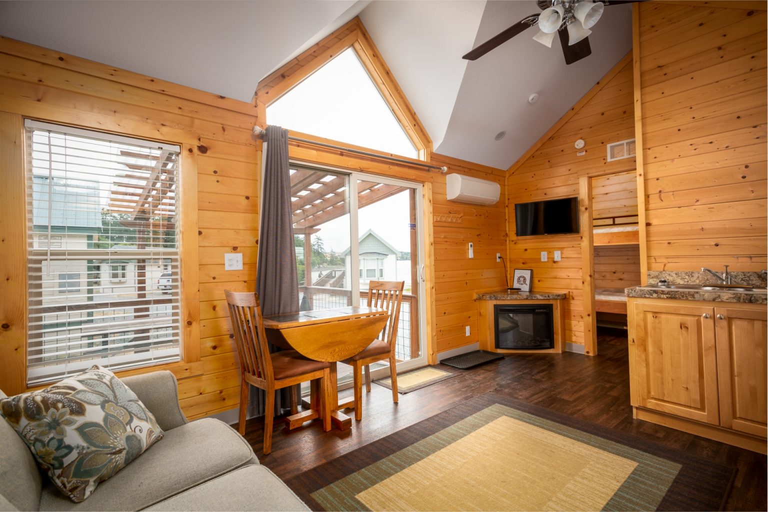 Cabins – Fidalgo Bay Resort