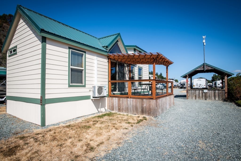 Cabins – Fidalgo Bay Resort