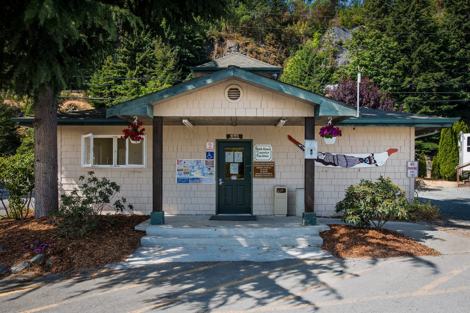 Fidalgo Bay Resort – "RV at the Sea"